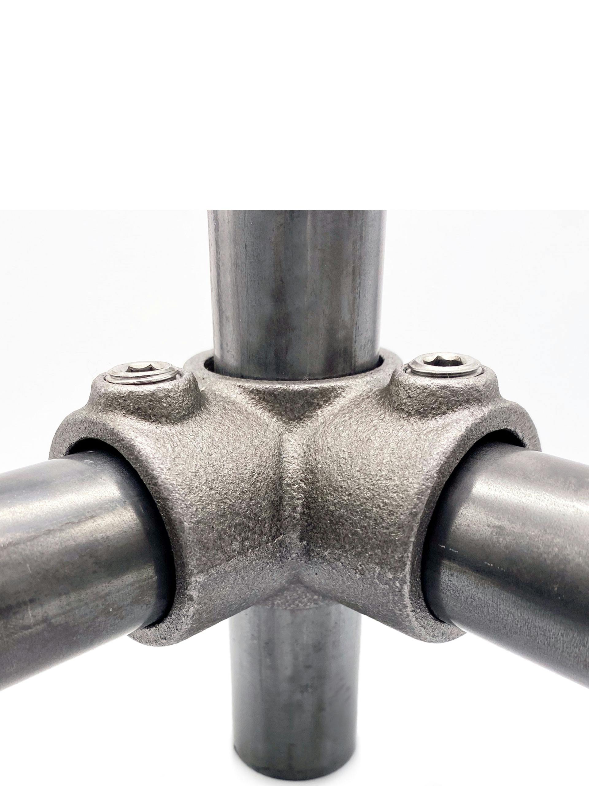 116 3 Way through Key Clamp (33.7mm Round Self Colour)